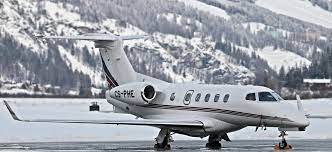 Diventare pilota di jet privato: fasi, formazione e opportunità di carriera